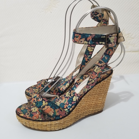 Marc Jacobs | Shoes | Marc Jacobs Size 38 Floral Canvas 4 Wedge Sandal ...